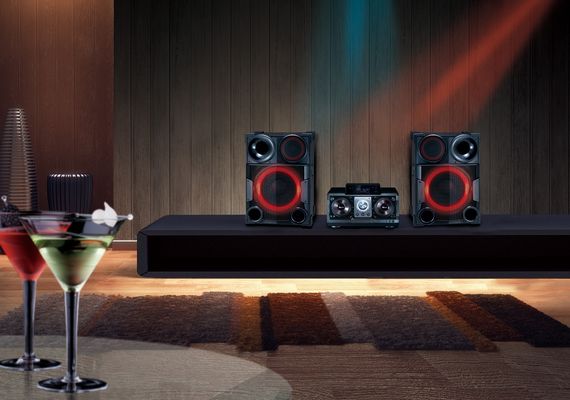 Минисистема LG CM9730 с диджейскими эффектами X-BOOM